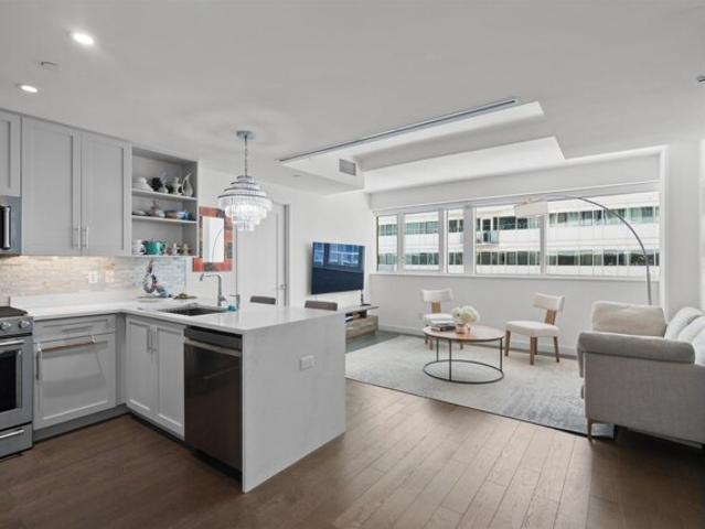Ave At Port Imperial Blvd Apt,weehawken, Condo For Sale