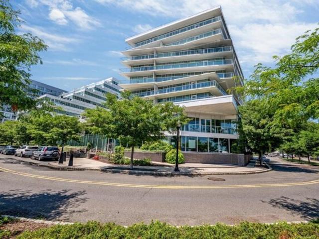 Ave At Port Imperial Blvd Apt,weehawken, Condo For Sale