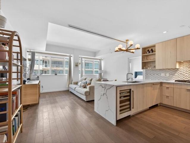 Ave At Port Imperial Blvd Apt,weehawken, Condo For Sale