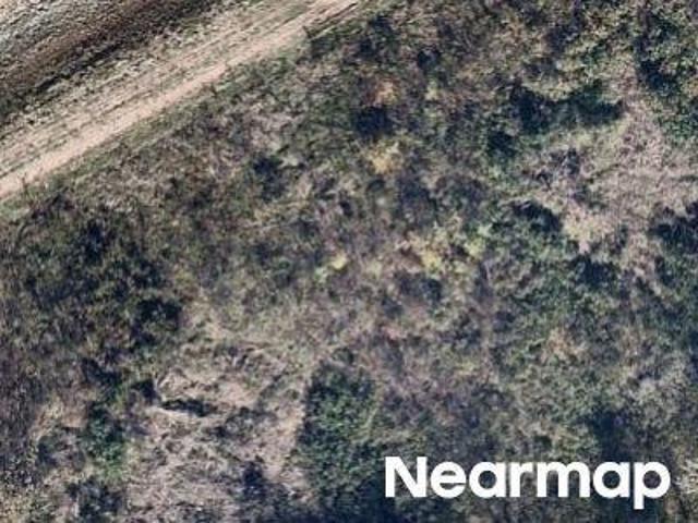 Ave F