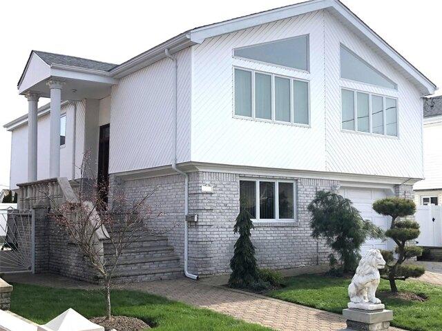 Ave, Howard Beach, Home For Sale