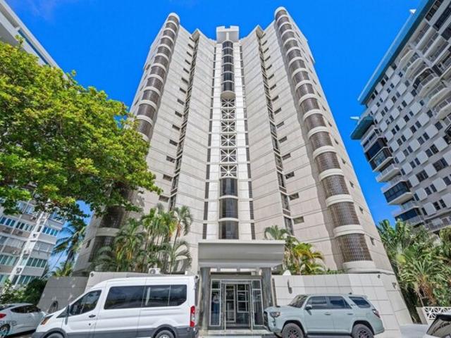 Ave Isla Verde Apt,carolina, Condo For Sale