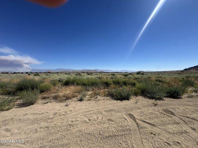 Ave, Lancaster, CA 93535