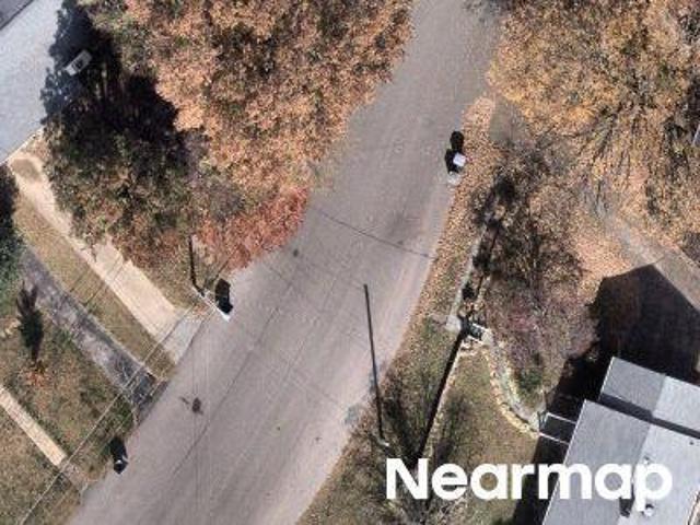 Ave NW