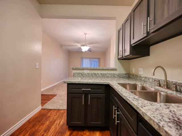 AveCDC Washington Courtyards 3 Bedroom Apartment for Rent at 2505 Washington Ave, Houston, TX 77007 Washington Ave Memorial Park