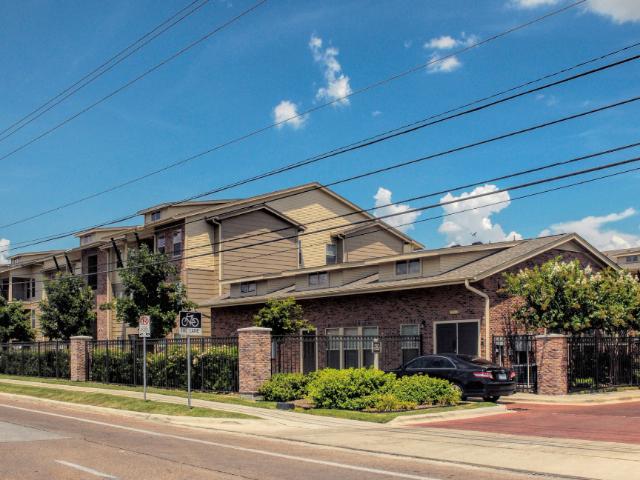 AveCDC Terrace 3 Bedroom Apartment for Rent at 4004 Irvington Blvd, Houston, TX 77009 Northside Village