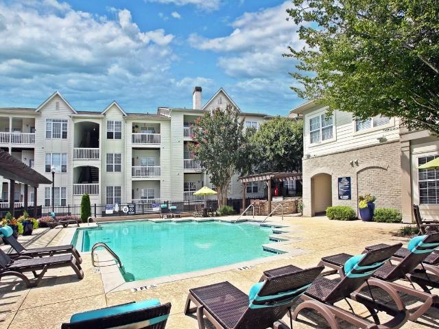 Aven Chastain 3 Bedroom Apartment for Rent at 240 E Belle Isle Rd, Atlanta, GA 30342