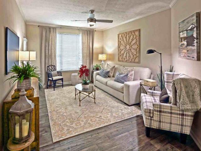 Aven Chastain 3 Bedroom Apartment for Rent at 240 E Belle Isle Rd, Sandy Springs, GA 30342