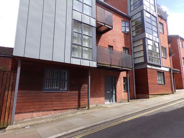 Avenham Road, Preston PR1, 2 bed flat to rent, £825 pcm | PrimeLocation