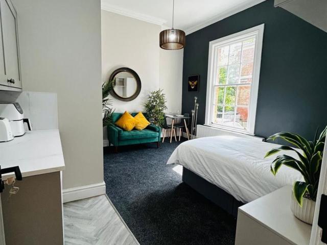 Avenham Terrace, Preston, Studio