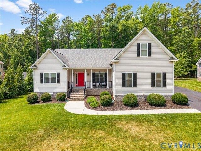 Avening Rd, Chesterfield, Home For Sale