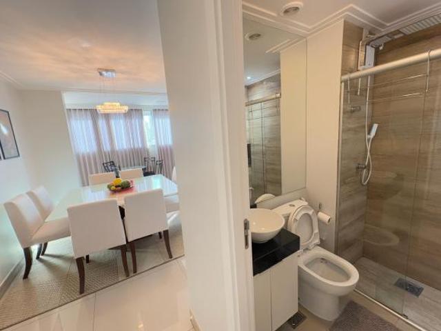 Avenida Araucárias 4530, Península Lazer, 03 Quartos 103m2, Reformado, Repleto Armários, Closet