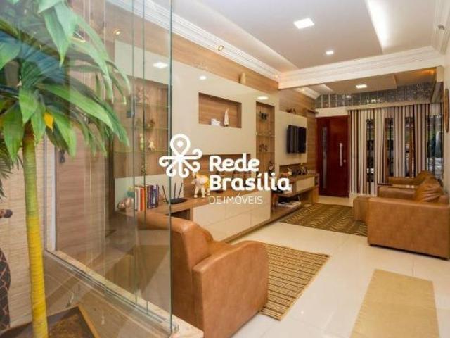 Avenida Contorno Casa com 3 quartos sendo 1 suíte 2 vagas aceita financiamento e FGTS es