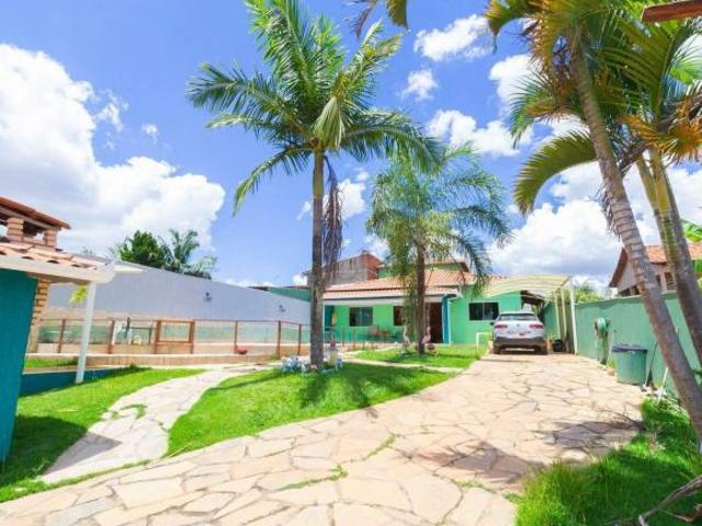 AVENIDA DA MISERICÓRDIA CASA 4 QUARTOS, LOTE 500M² E ESCRITURADA