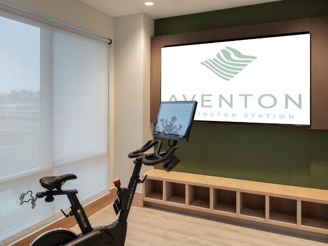 Aventon Huntington Station 2 Bedroom Apartment for Rent at 5919 Ashlar Way, Huntington, VA 22303 Huntington