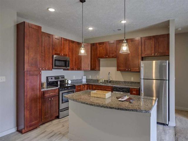 Avenue 204 1 Bedroom Apartment for Rent at 10816 S 204th Avenue Cir, Gretna, NE 68028