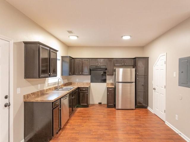 Avenue 41 Townhomes 4 Bedroom Home for Rent at 616 41st Ave N, Nashville, TN 37209 Clifton Southwest