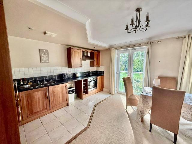 Avenue Court, Middlesbrough TS7, 2 bed flat to rent, £750 pcm | PrimeLocation