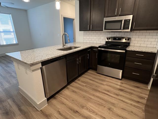 Avenue at Sycamore Park 1 Bedroom Apartment for Rent at 2601 Avenue J, Fort Worth, TX 76105