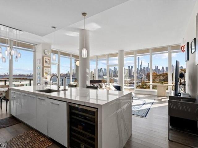 Avenue At Port Imperial Apt,weehawken, Condo For Sale