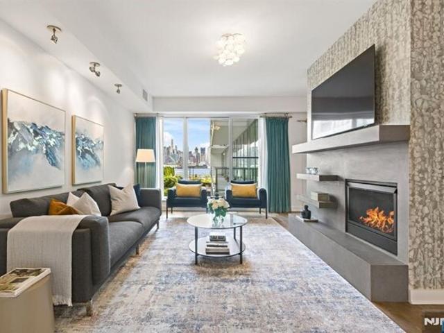 Avenue At Port Imperial Apt,weehawken, Condo For Sale