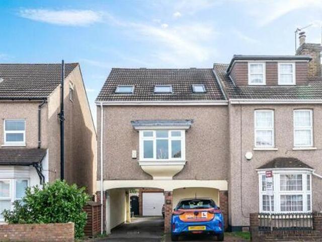 Avenue Road, Bexleyheath, 2 Bedroom Semi detached