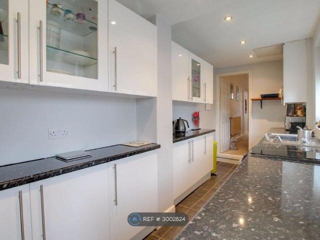 Avenue Road Extension, Leicester LE2, 2 bed terraced house to rent, £1,195 pcm | PrimeLocation