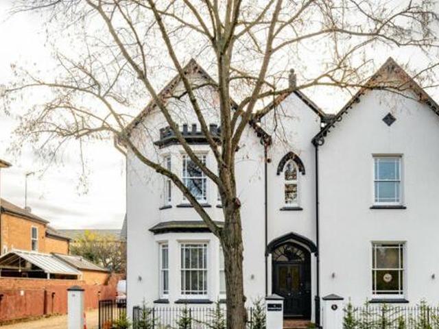 Avenue Road, Leamington Spa, 2 Bedroom Apartment
