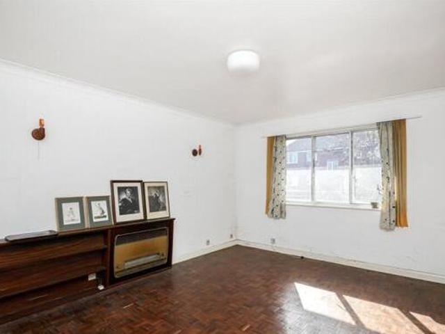 Avenue Road, London, 2 Bedroom Apartment