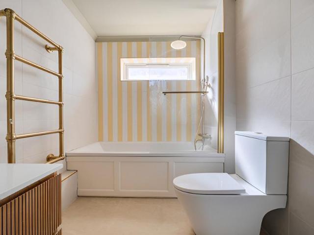 Avenue Road, London, SE25 1 bed apartment to rent £1,550 pcm £358 pw
