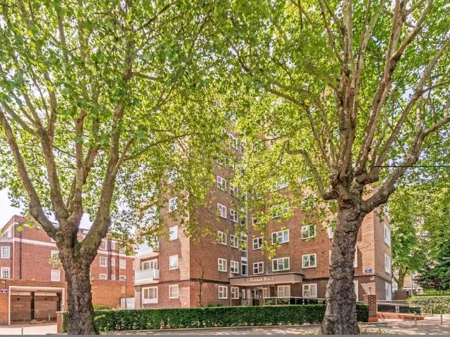 Avenue Road, NW8 2 bed flat to rent £2,950 pcm £681 pw