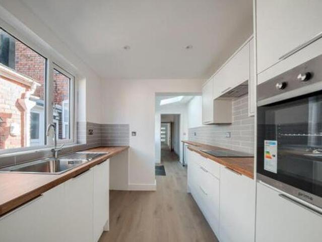 Avenue Road, Rowley Regis, 3 Bedroom Semi detached