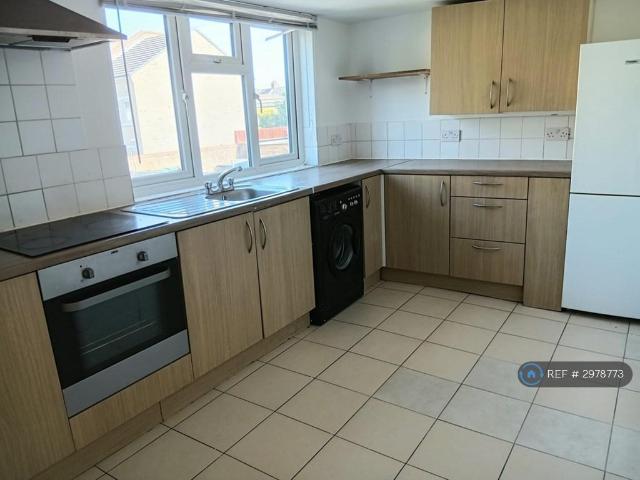 Avenue Road, Seven Sisters, N15 1 bed flat to rent £1,650 pcm £381 pw