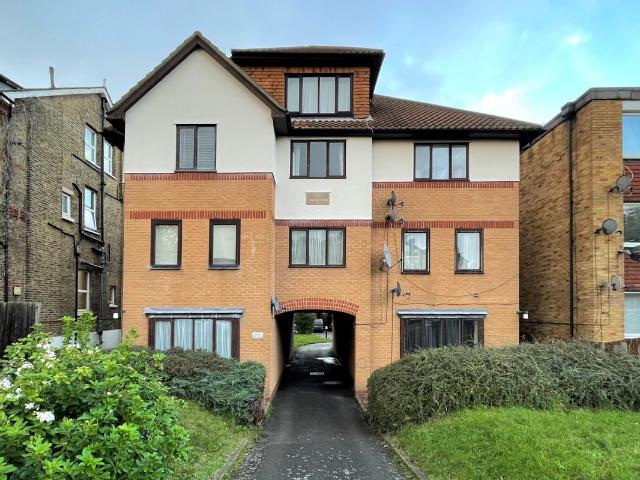 Avenue Road, South Norwood SE25, Studio to rent, £1,025 pcm | PrimeLocation