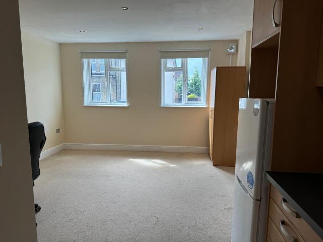 Avenue Road, Southampton, SO14