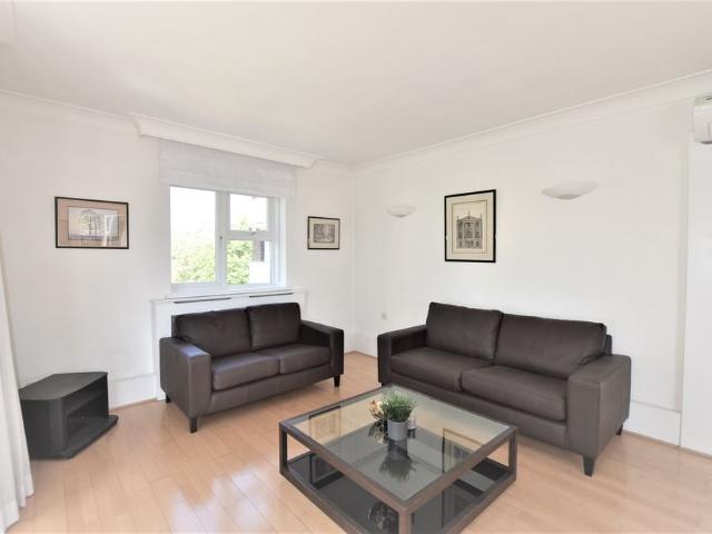 Avenue Road, St. John's Wood, London NW8