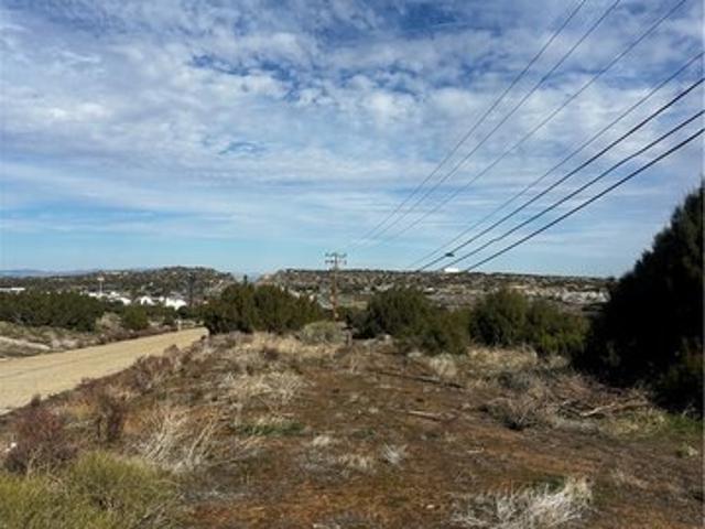 Avenue # S4 /av, Palmdale, CA 93551