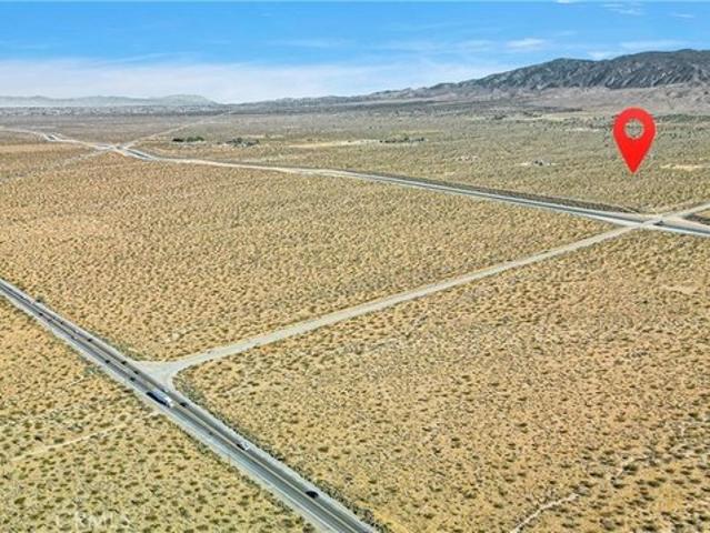 Avenue W, Llano, CA 93544