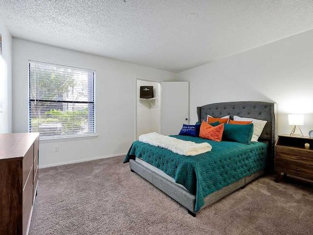 Avenues of Baldwin Park 2 Bedroom Apartment for Rent at 5800 Auver Blvd, Orlando, FL 32807 Leawood