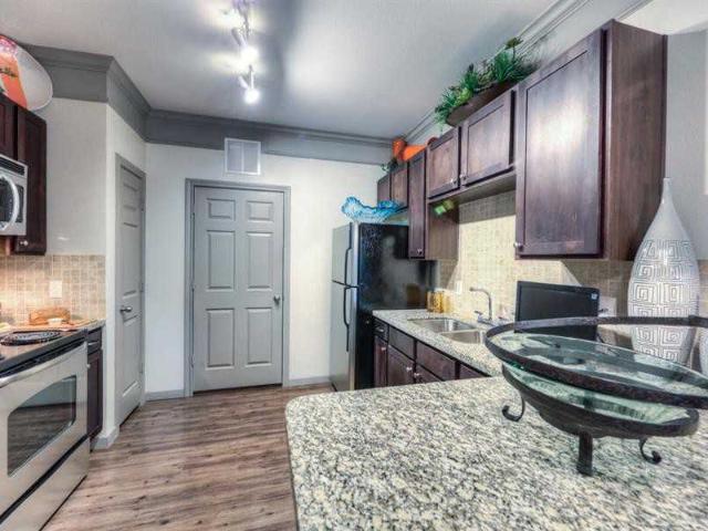 Avenues at Shadow Creek Ranch 1 Bedroom Apartment for Rent at 12501 Broadway St, Pearland, TX 77584