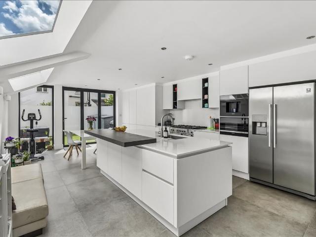 Averill Street, Hammersmith, London W6, 5 bed terraced house to rent, £5,000 pcm | PrimeLocation