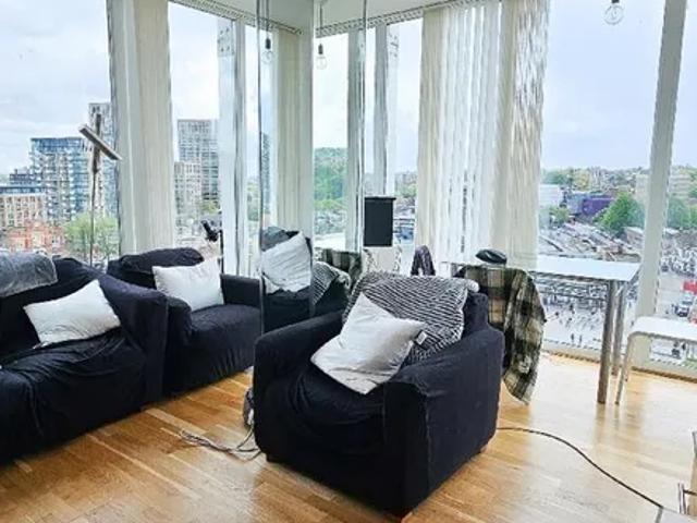 Avery Truman Home Hardware, Thomas Street, London, SE18 6HT, United Kingdom | 2 bed apartment for rent #139402687 | Rentberry