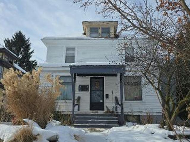 Avery Ave