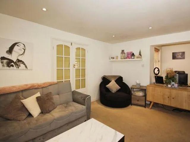 Avery Court, Warwick, CV34