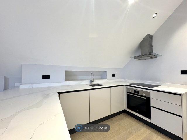 Avery Court, London SE12, 1 bed flat to rent, £1,500 pcm | PrimeLocation