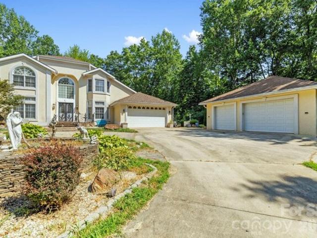 Avery Creek Rd, Arden, Home For Sale