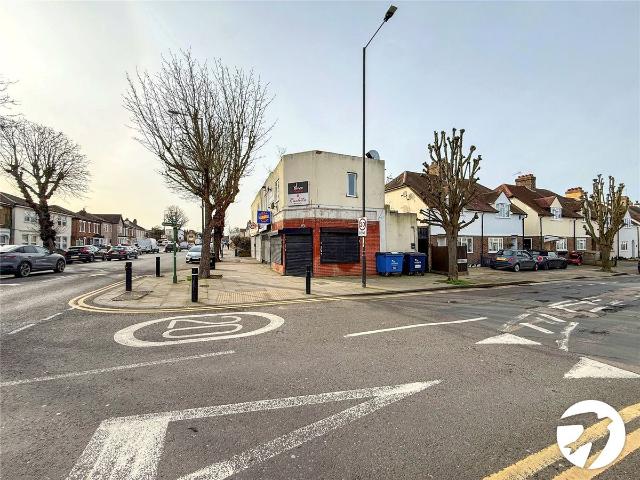 Avery Hill Road, London SE9, 2 bed flat to rent, £1,450 pcm | PrimeLocation