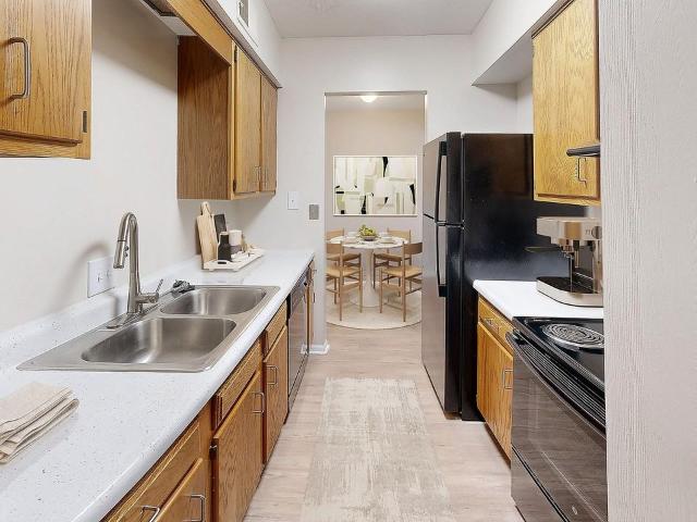 Avery Point Apartments 2 Bedroom Apartment for Rent at 8525 Laurel Valley Dr, Indianapolis, IN 46250 Castleton
