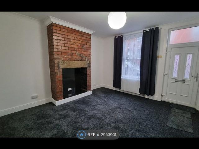 Aviary Grove, Leeds LS12, 1 bed terraced house to rent, £850 pcm | PrimeLocation