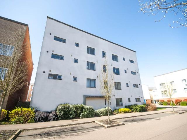 Aviation Avenue, Hatfield, Hertfordshire AL10, 3 bed flat to rent, £1,680 pcm | PrimeLocation
